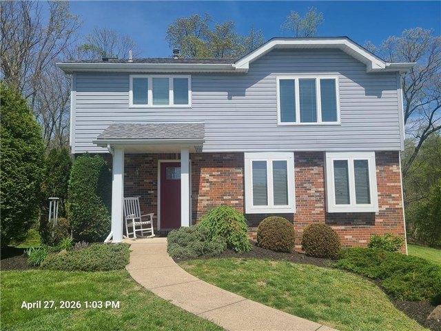 1517 N Randolph Dr, Clairton, PA 15025