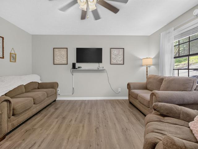 1517 Burnham Road