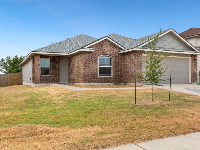 1517 Birmingham Dr, Seguin, TX 78155 | MLS #7544