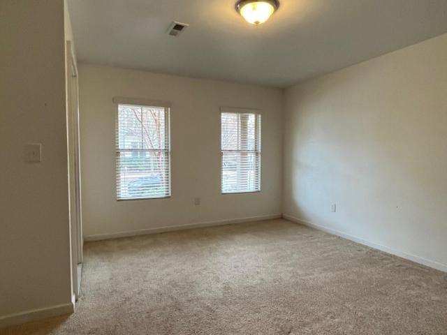 1517 Crafton Way