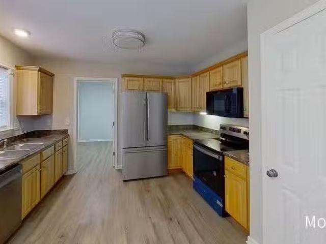 1517 Everett Springs Dr Navassa, NC 28451 Large Yard, Wood Loo.