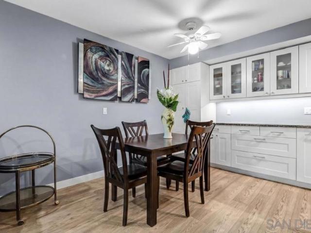 1517 E Garfield 55