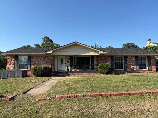 1517 E Miami Ave, McAlester, OK 74501