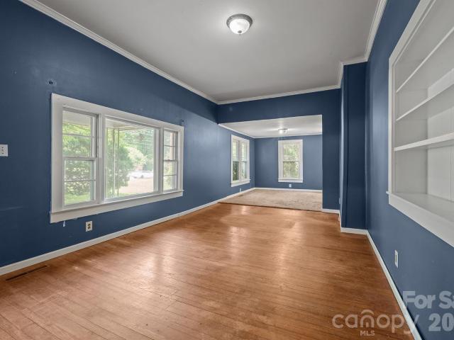 1517 E NC 10 Highway