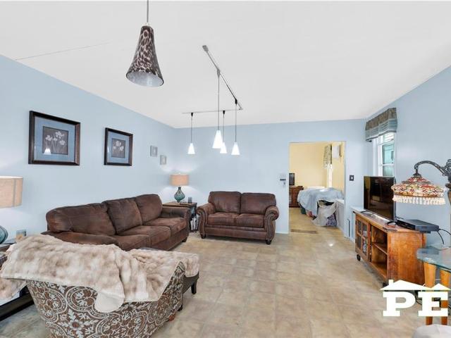 1517 East 57th Street