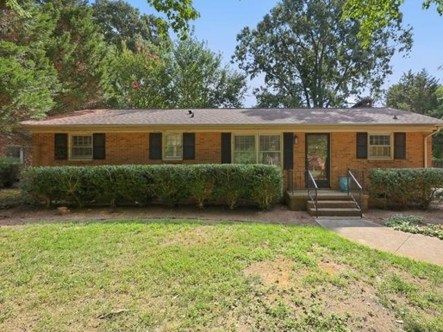 1517 Edith St, Burlington, NC 27215