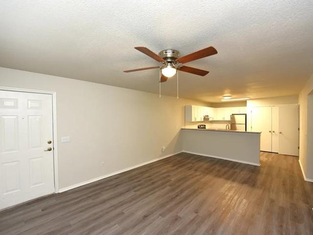 1517 Electric Ave, Springdale, AR 72764