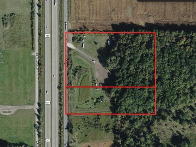 1517 Hull Rd, Mason, MI 48854