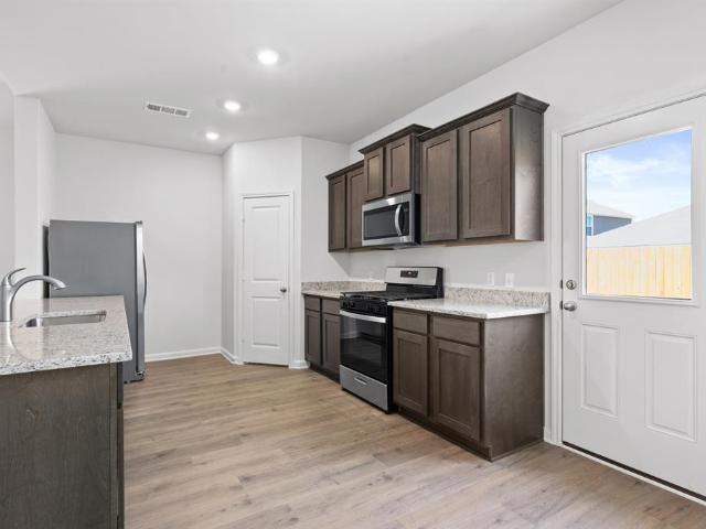1517 Harvester Drive