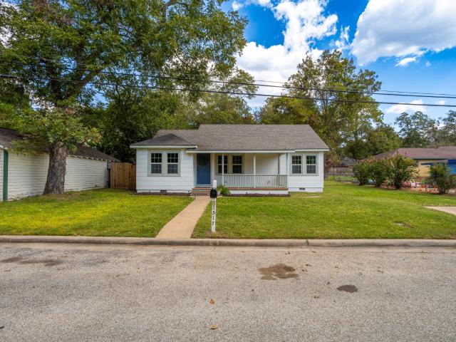 1517 Live Oak Street
