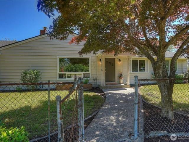 1517 S Lawrence St, Tacoma, WA 98405