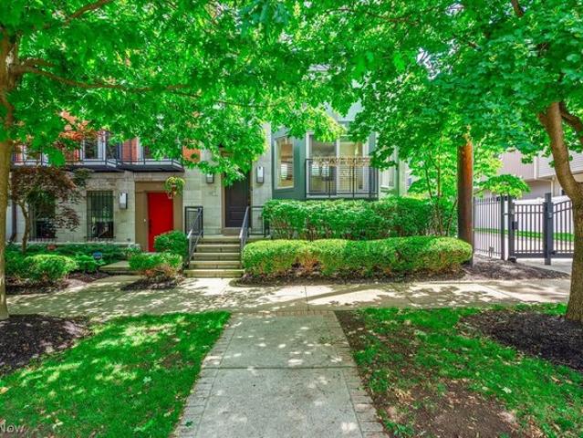 1517 W 32nd St, Cleveland, OH 44113