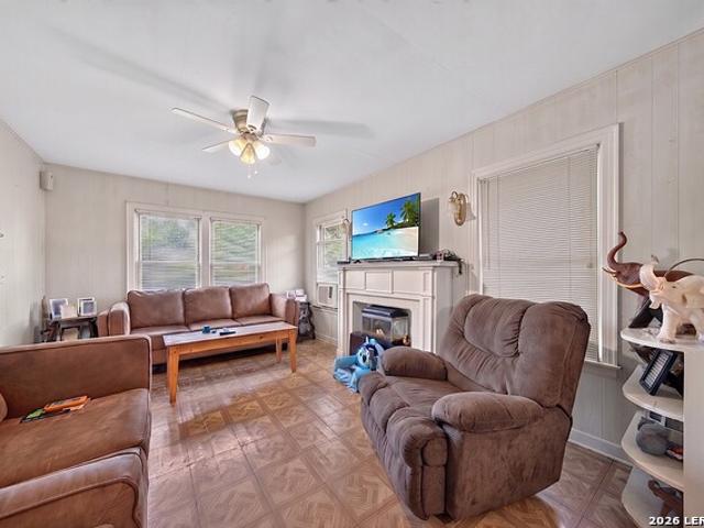 1517 W Hollywood