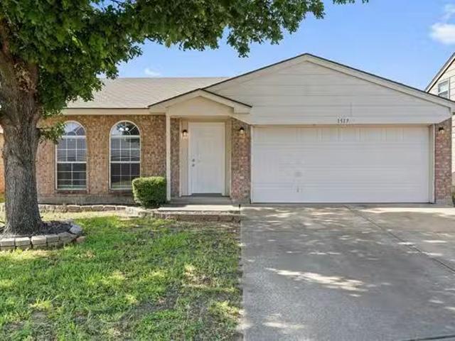 1517 WHISPERING COVE TRL, FORT WORTH, TX 76134 Single Family R.