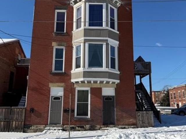 1517 Wood St, Wheeling, WV 26003
