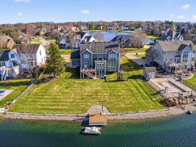 15183 Valentia Dr, Granger, IN 46530 | MLS #202608 | Compass