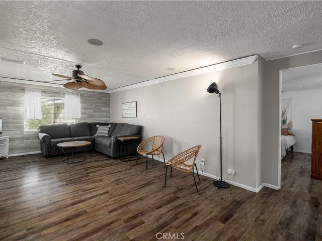 15181 Van Buren