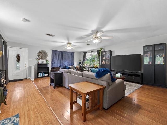 15185 Travis Lane