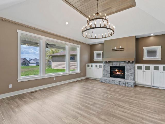 15189 Cranwood Court