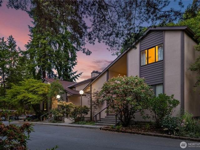 1518 NE 140th St Unit C6, Seattle, WA 98125