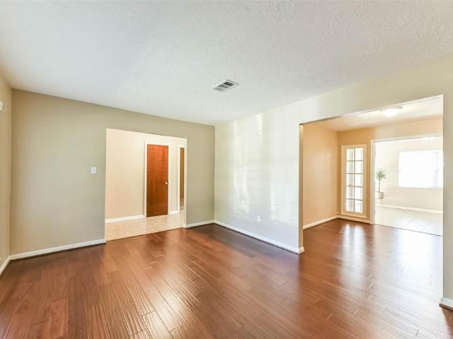 1518 Neptune Ln, Houston, TX 77062 | MLS #62654