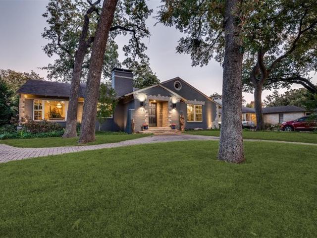 1518 Oak Knoll St, Dallas, TX 75208