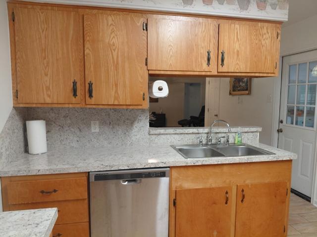 1518 Avenue B, Danbury, TX 77534 | MLS #95054