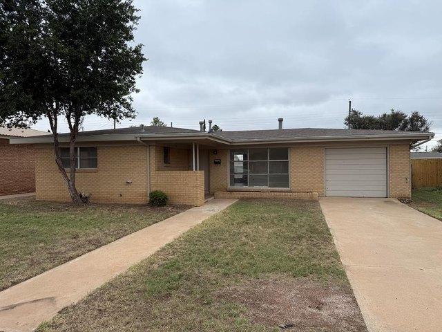 1518 Castle Rd, Odessa, TX 79762
