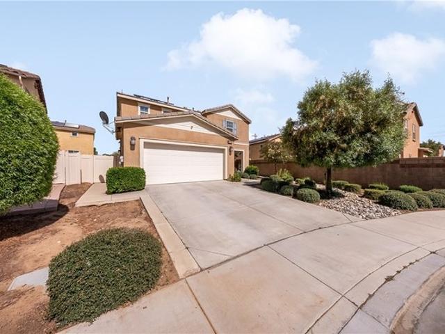 1518 Cobalt Ct, Beaumont, CA 92223