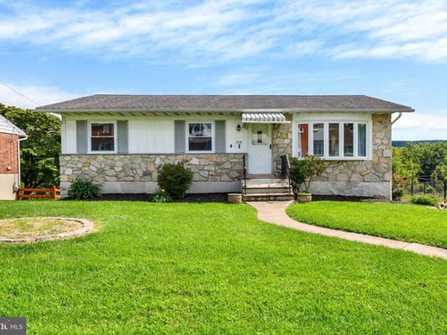 1518 Commonwealth Blvd, Reading, PA 19607