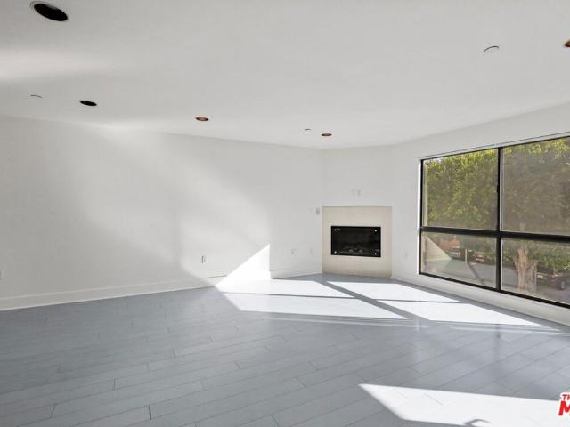1518 Federal 408