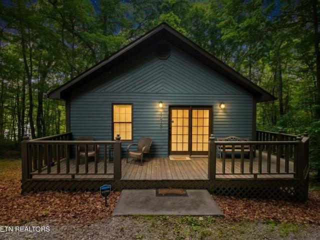1518 Perimeter Dr, Jamestown, TN 38556