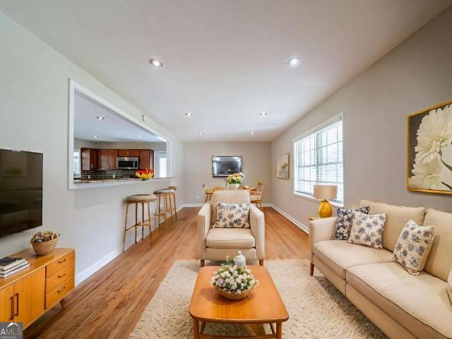 1518 Pine Glen Circle