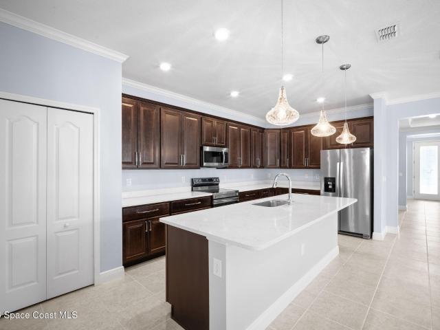 1518 Polynesian Ln, Sebastian, FL 32958 | MLS #1075
