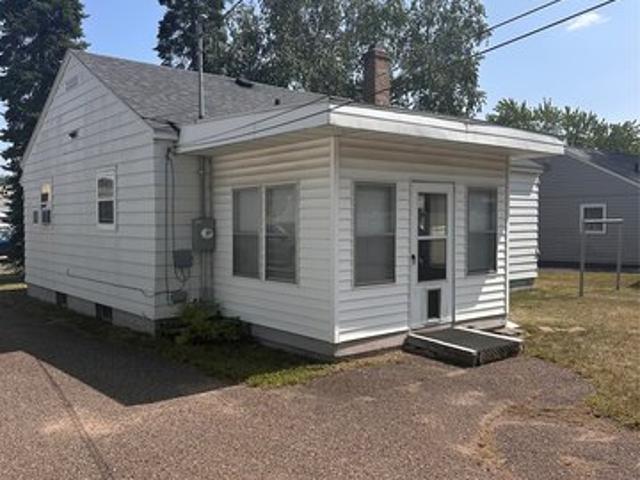 1518 Starr Ave, Eau Claire, WI 54703