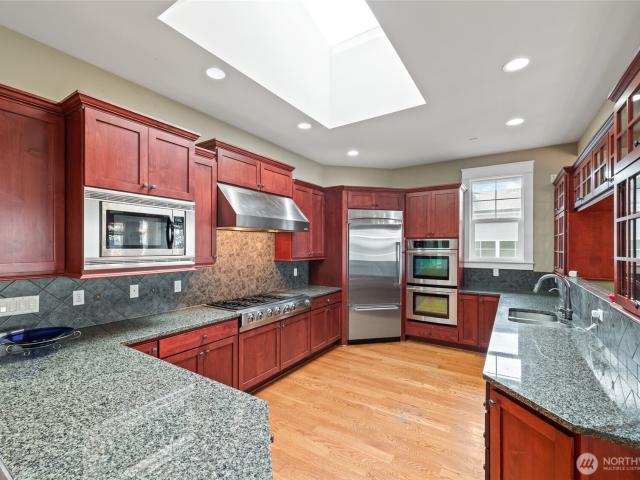 1518 S 5th Place