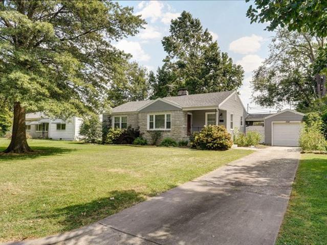 1518 S Kentwood Ave, Springfield, MO 65804