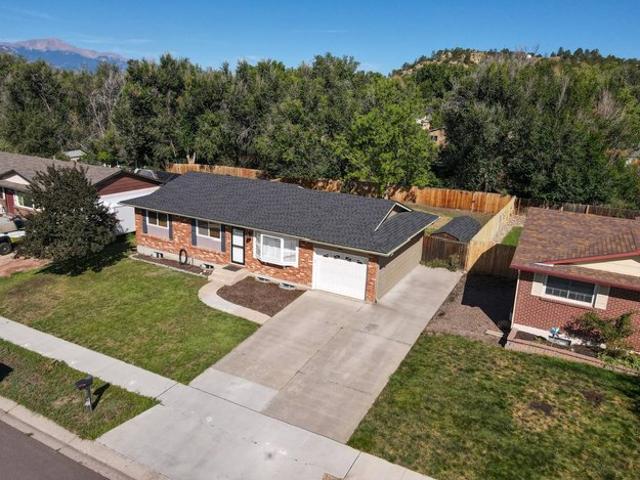 1518 Sanderson Ave, Colorado Springs, CO 80915
