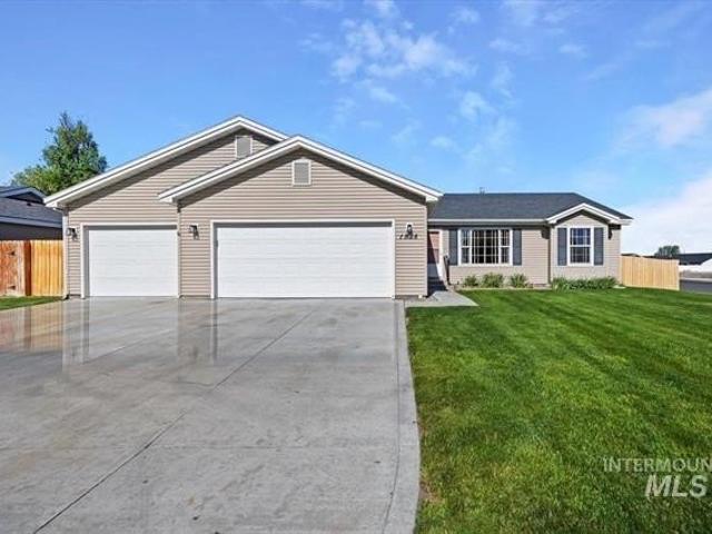 1518 Sommer St, Twin Falls, ID 83301