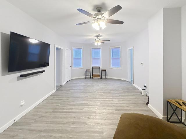1518 W 2nd Street