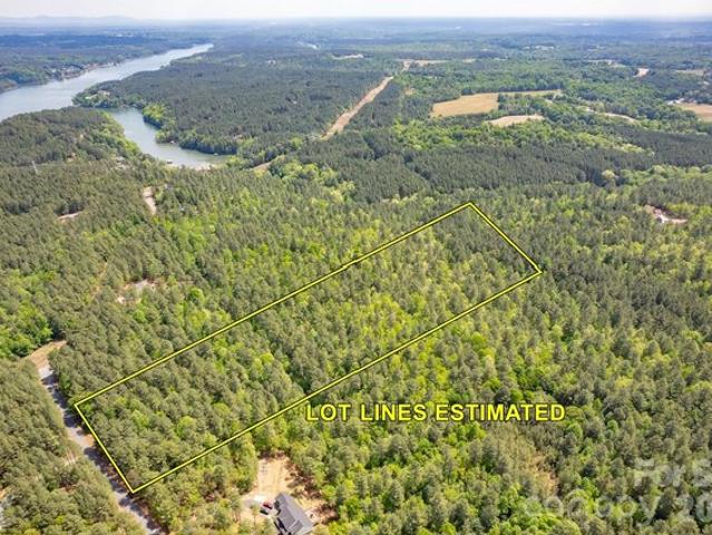 1518 W Paradise Harbor Dr, Connelly Springs, NC 28612