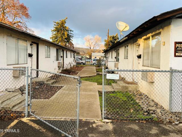 1518 1 Roosevelt Ave, Yakima, WA 98902 | MLS #25 3509