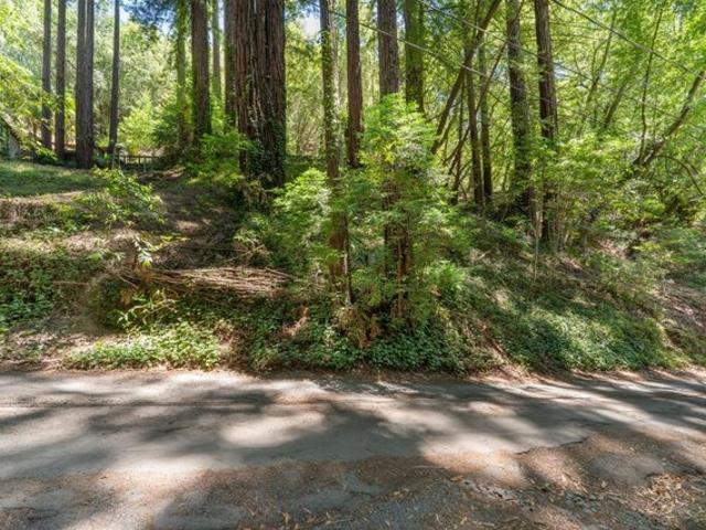 15192 Canyon 6 Rd, Guerneville, CA 95446