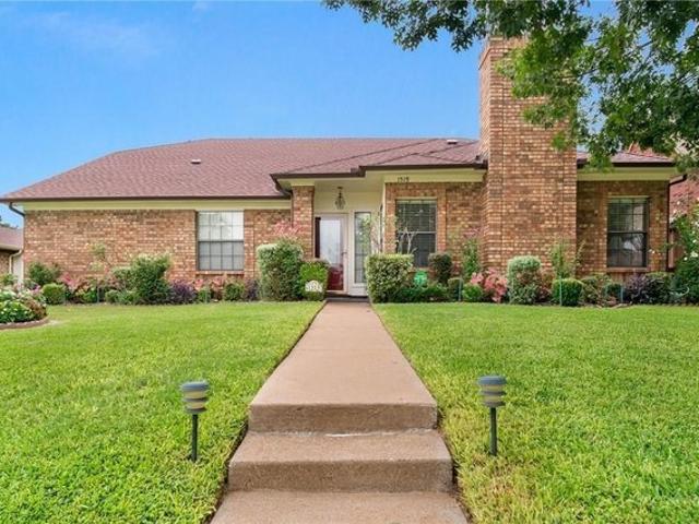 1519 Mission Ridge Trl, Carrollton, TX 75007