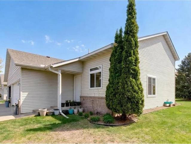 1519 Balinese St, Shakopee, MN 55379