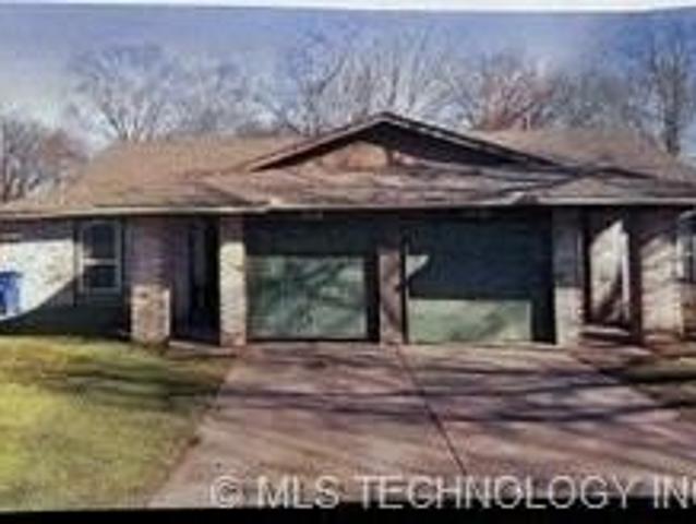 1519 E 66th Ct, Tulsa, OK 74136