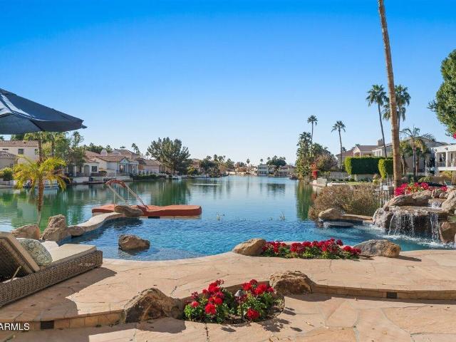1519 E Treasure Cove Dr, Gilbert, AZ 85234 | MLS #6925 | Compass
