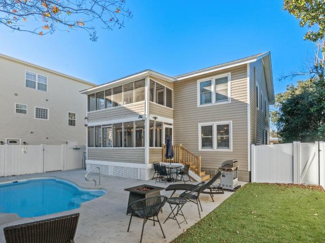 1519 Havens Dr
