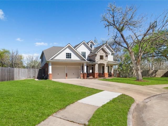 1519 Hidden Terrace Dr, Sugar Land, TX 77479 | MLS #25519 | Compass