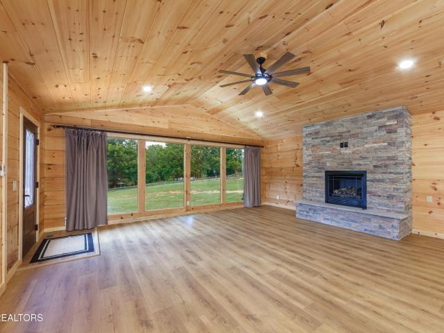1519 Indian Warpath Rd